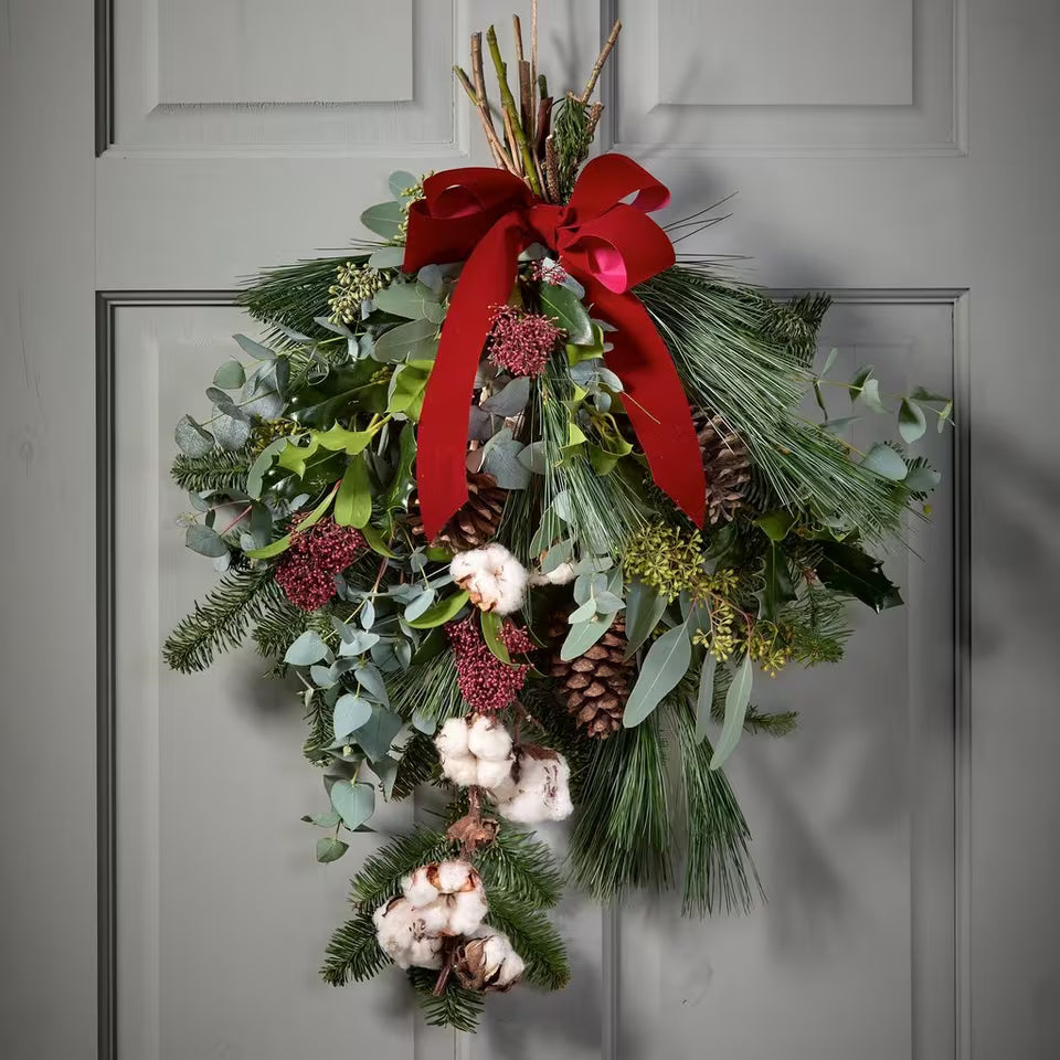 Classic Christmas Swag Door Decoration — Newlands Garden Centre